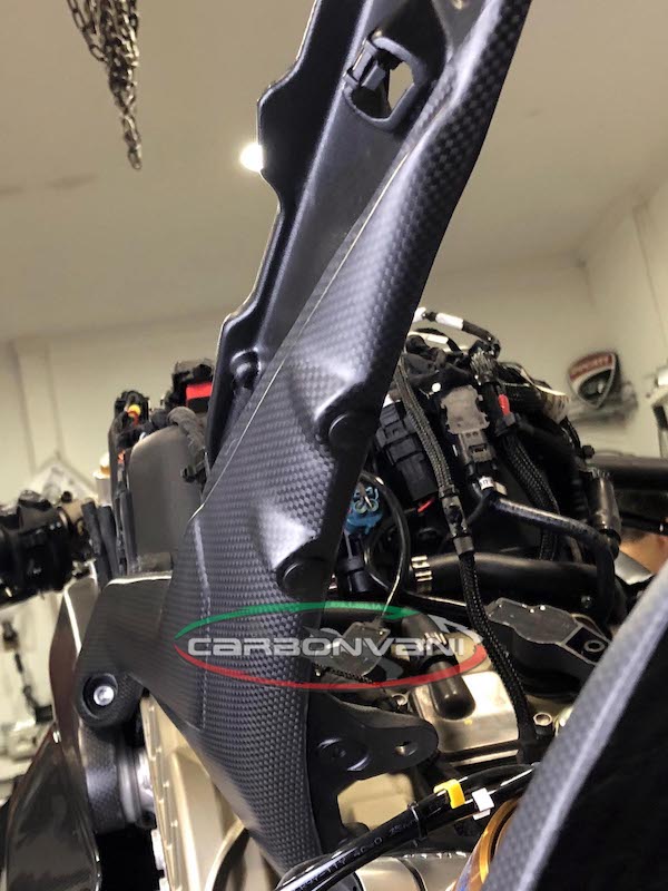 Carbonvani - Ducati Panigale V4 / S / R / Speciale Carbon Fiber Rear Subframe Covers (pair)